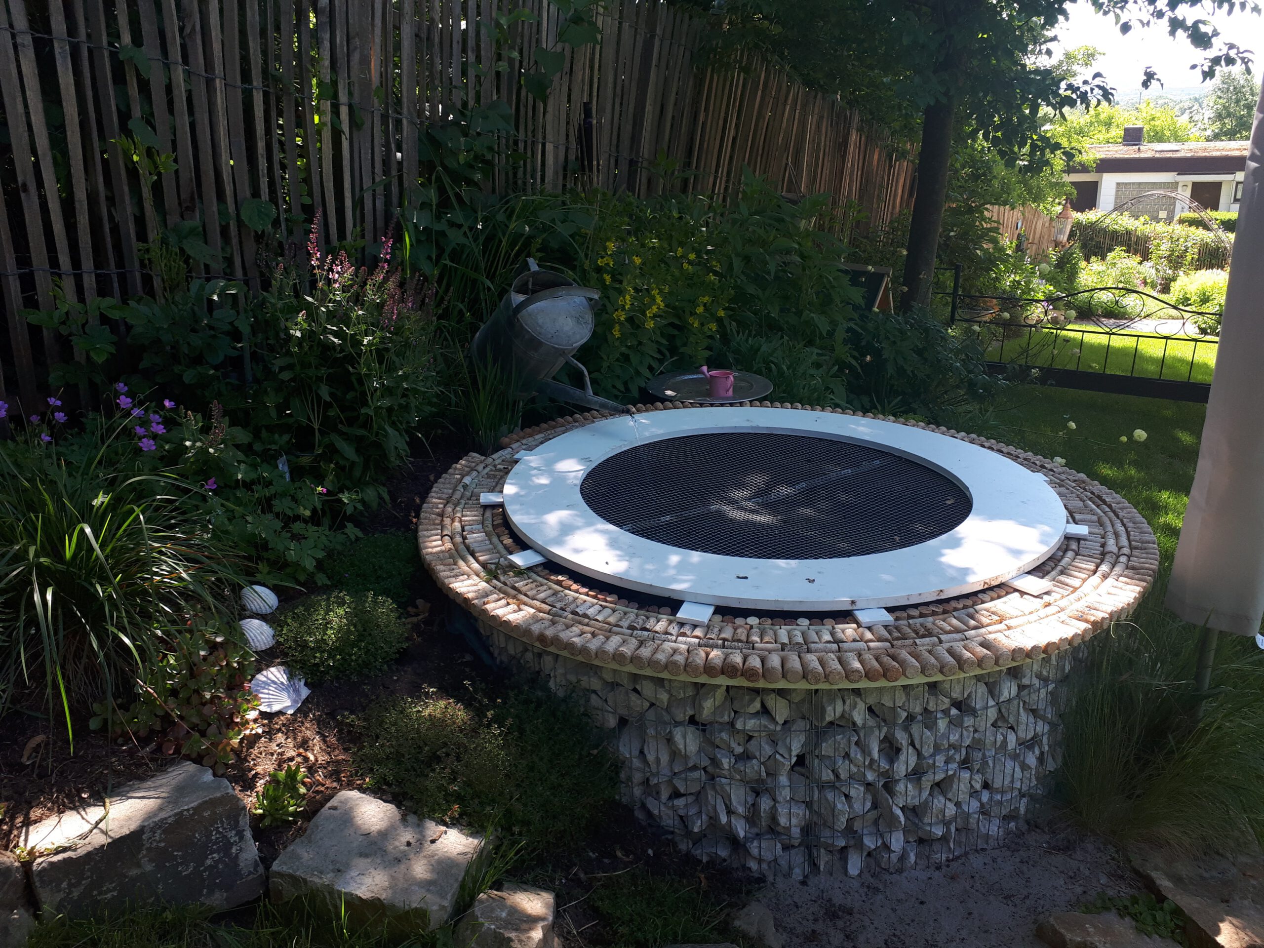 Garten Whirlpool selber bauen - in 7 Schritten zum Badespaß ...